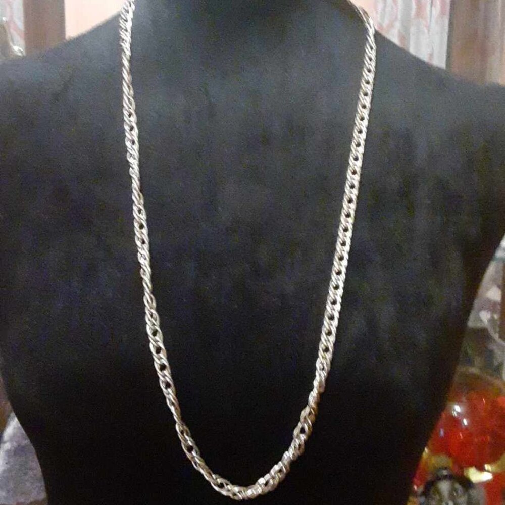 Vintage Avon Heavy Duty Gold-Toned Chain Necklace - Gem